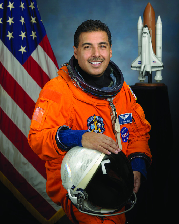 José Hernández ’84 tells stories of perseverance in first “Leading ...