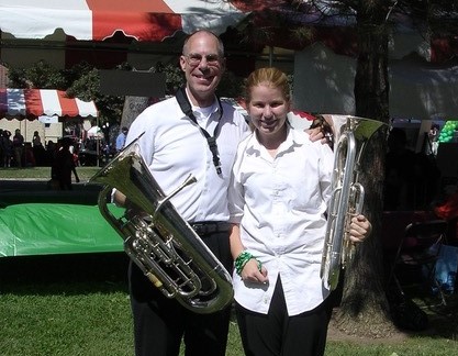 Family donates professor’s instrument to conservatory | UOP