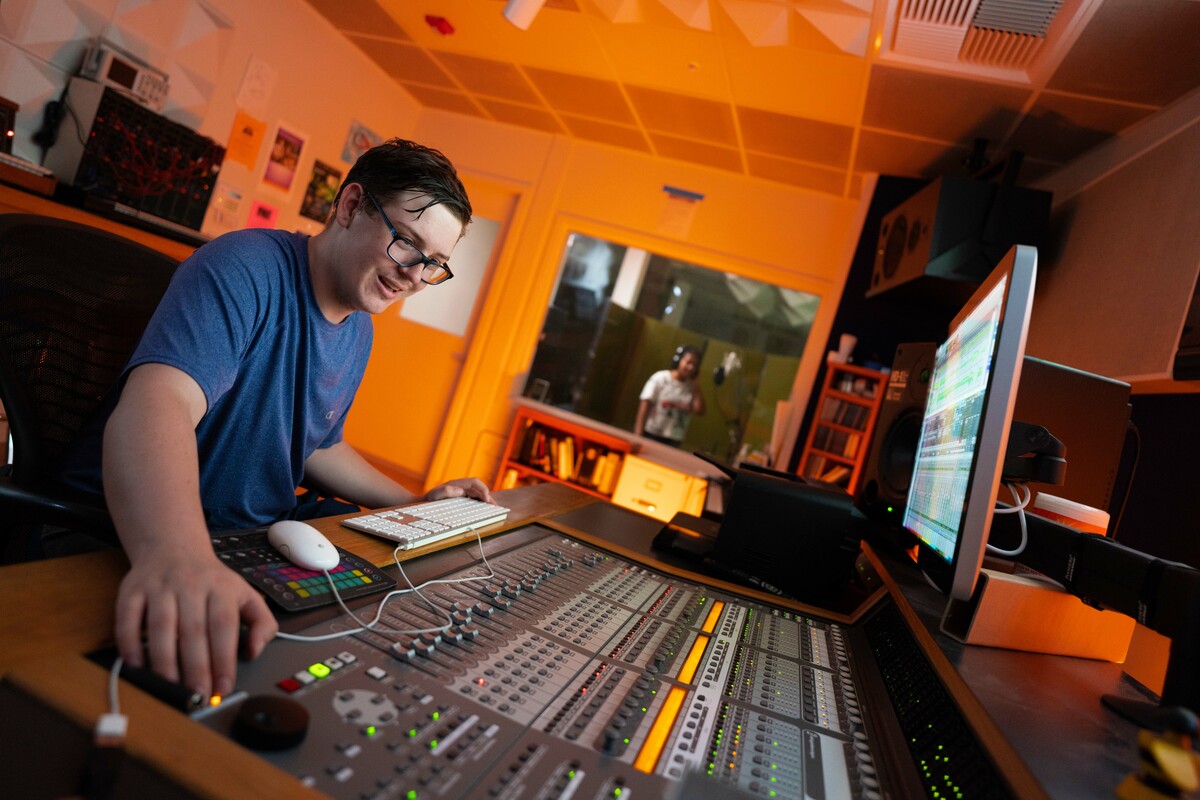 Professional practice primes students for top music-industry careers