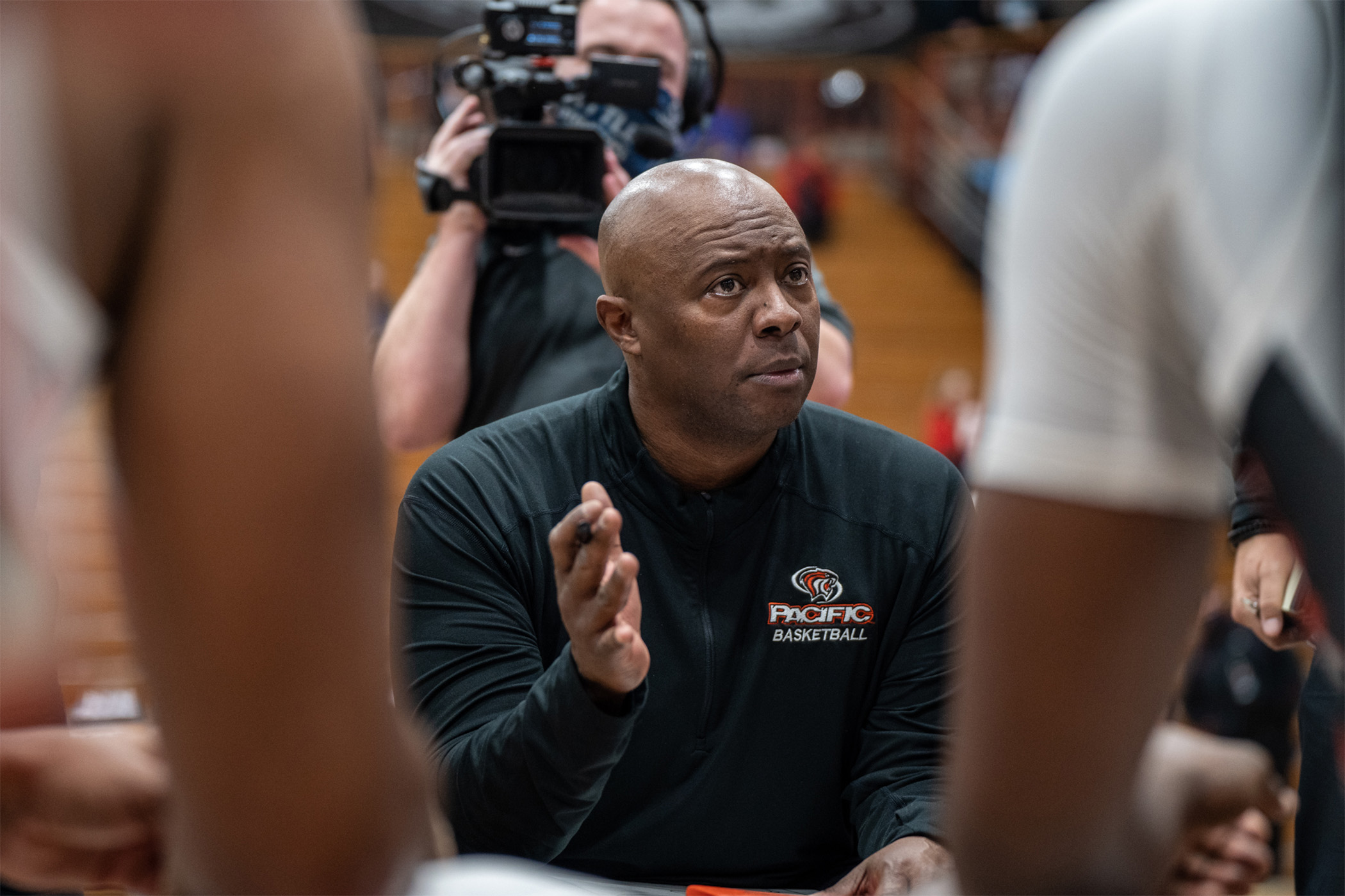 Q&A: Coach Leonard Perry provides insight into 2023-24 season