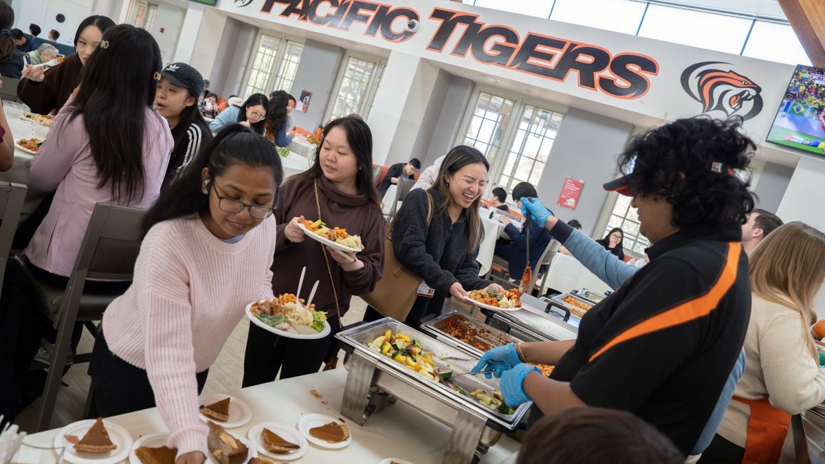 Pacific dishes up Thanksgiving meal for students | University of the ...